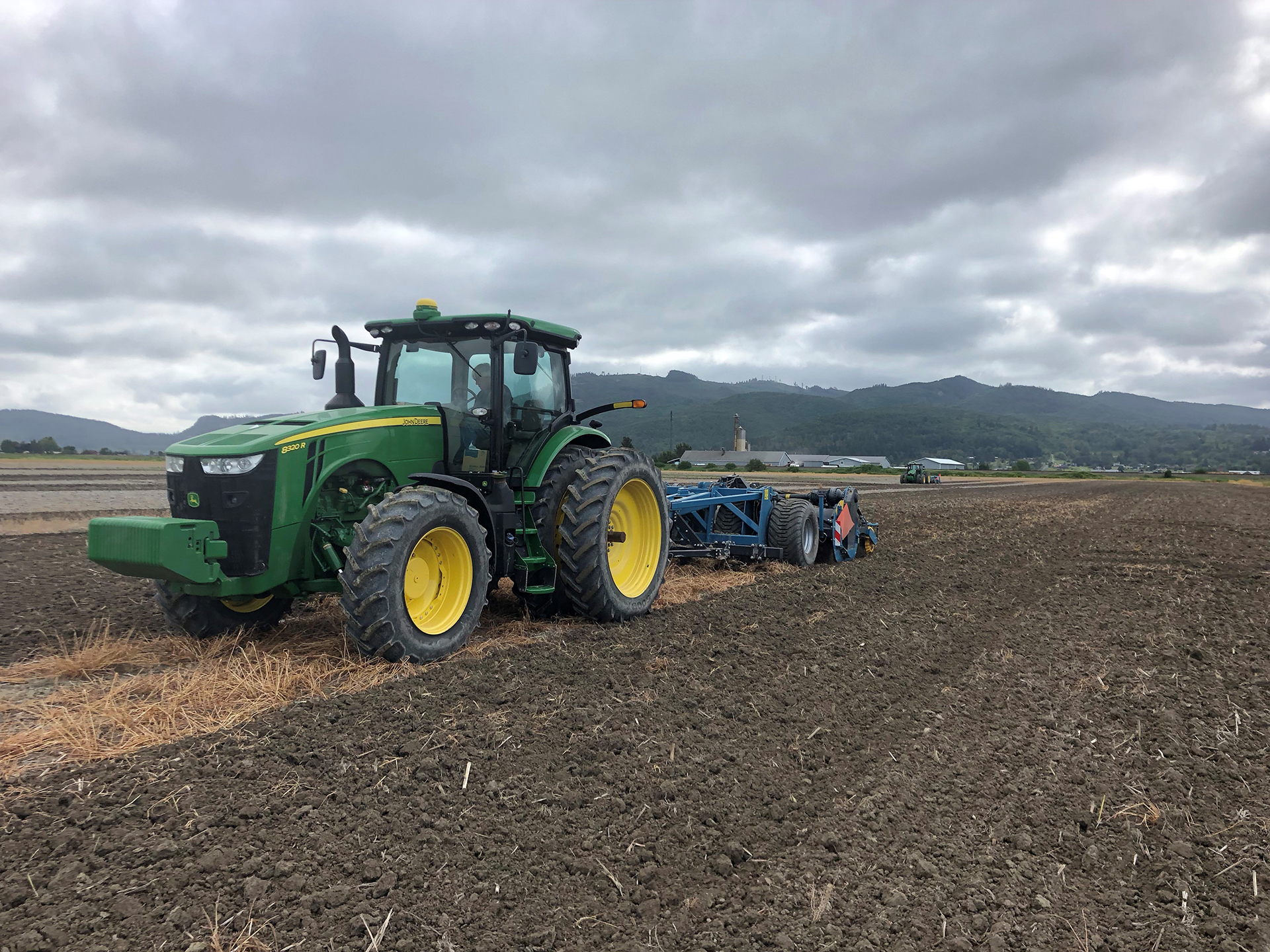 Home | Ag West Implement LLC | Bow, WA | Farm Sales, Parts, and Services