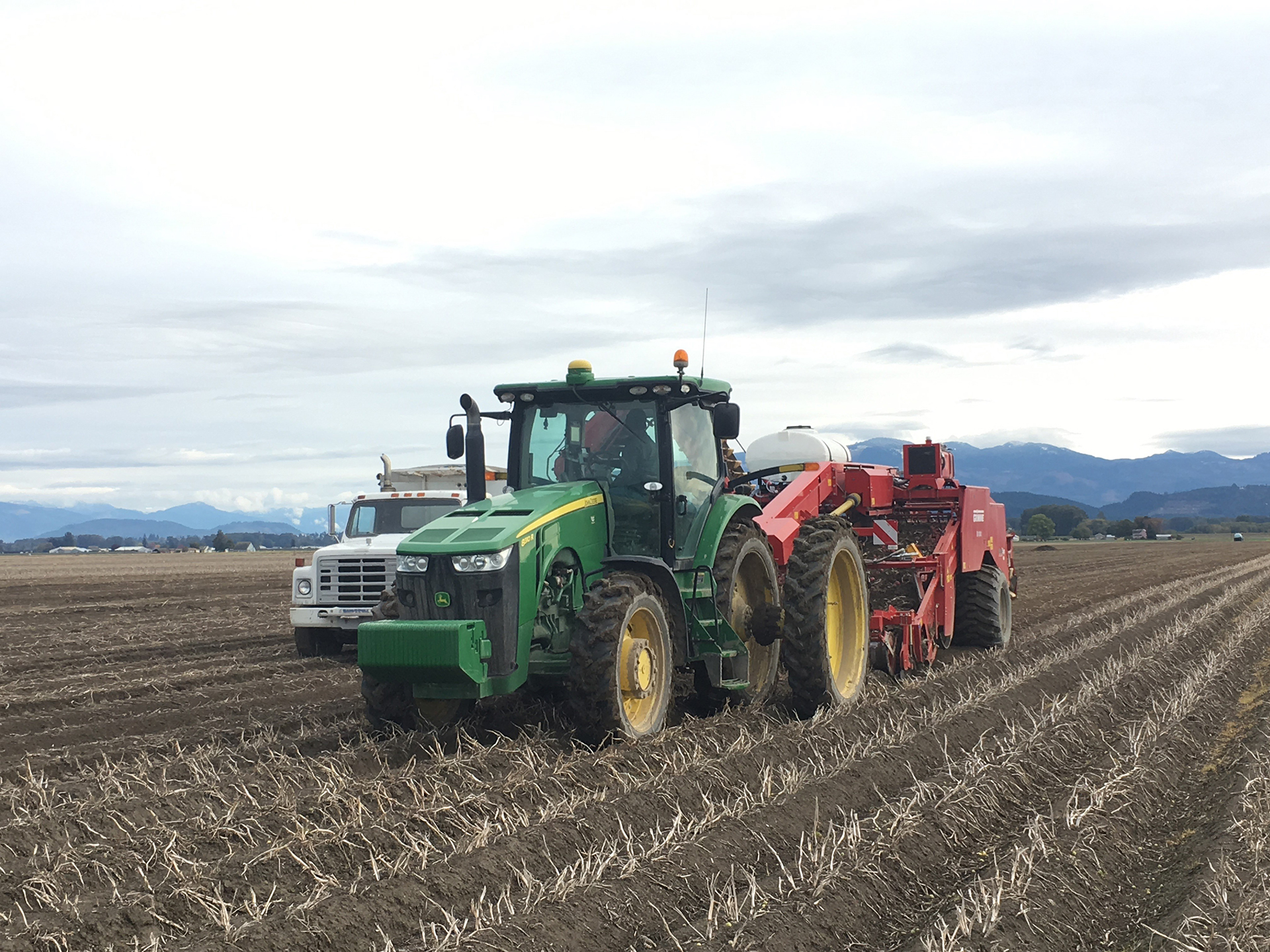 Home | Ag West Implement LLC | Bow, WA | Farm Sales, Parts, and Services